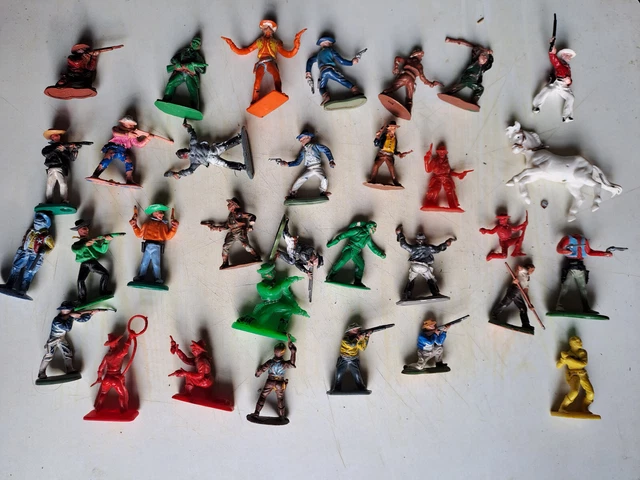 VINTAGE PLASTIC TOY soldiers 1/32 Herald cowboys and other makes 36 ...