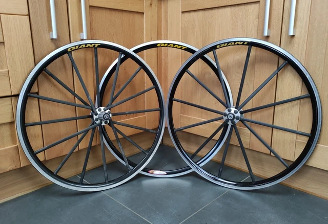 RARE MIKE BURROWS Giant Carbon Clincher Wheelset + Spare Rim EUR 350,03 ...