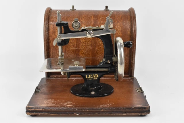 LEAD MINIATURE VINTAGE Chain Straight & Stitch Sewing Machine In Wooden ...