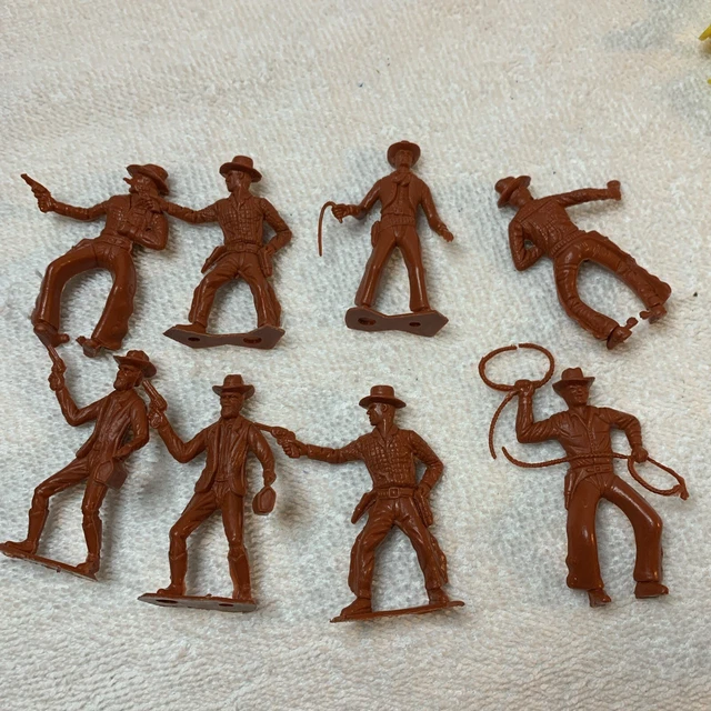 VINTAGE MPC SMALL Plastic Cowboy Army Men Soldiers Lot Of 8!! $3.50 ...