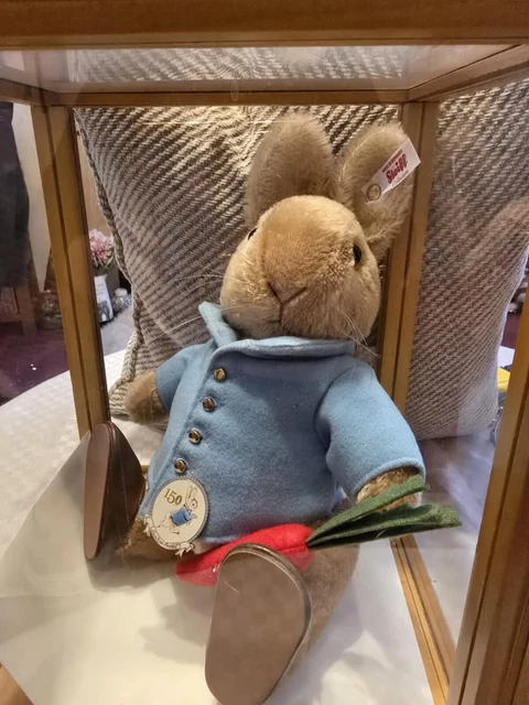 LIMITED EDITION STEIFF plush Peter Rabbit Beatrix Potter in display box ...