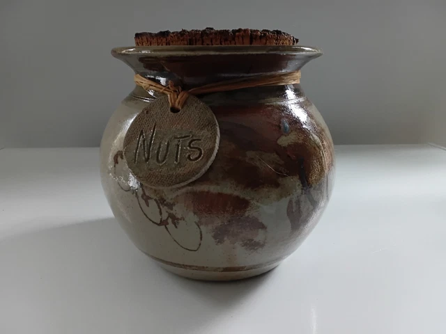 ROBERT GORDON VINTAGE, Signed, Pack Track Pottery Nuts Canister & Cork ...