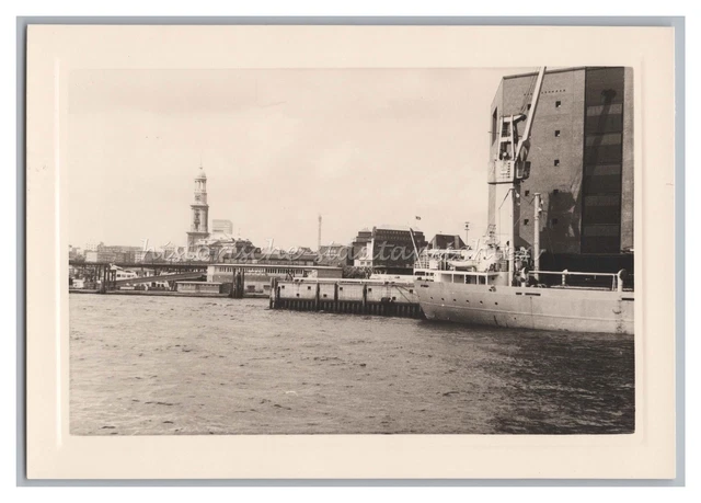 HAMBURG - SANDTORHAFEN Industrieschiff mit Kran - Altes Foto 1960er EUR ...