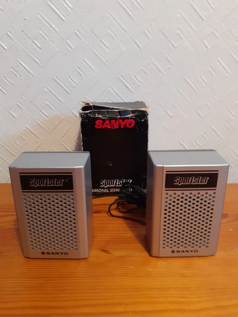 SANYO JCX 37 Vintage Retro Walkman Mini Twin Speakers Silver Sportster ...