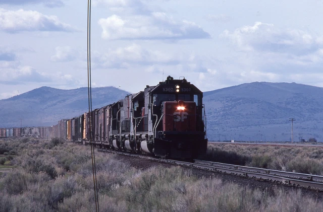 ORIGINAL USA RAILWAY Slide SOUTHERN PACIFIC EMD SD40T-2 #8307 Termo CA 1982 £3.99 - PicClick UK
