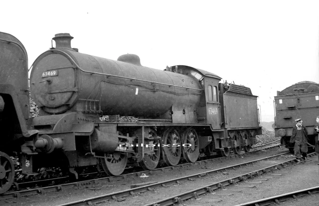 ORIGINAL RAILWAY NEGATIVE. RA100. NER steam loco class Q7. Tyne Dock ...