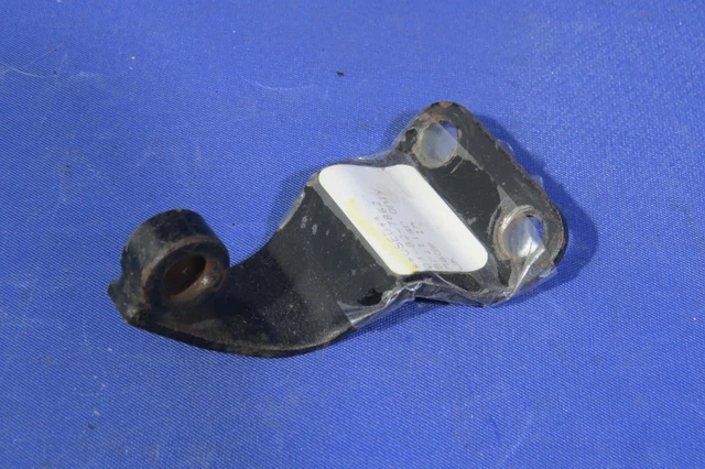 TRIUMPH T160 T150 T140 T100 Tr6 Genuine Rear Seat Hinge 82-7862 £9.00 ...