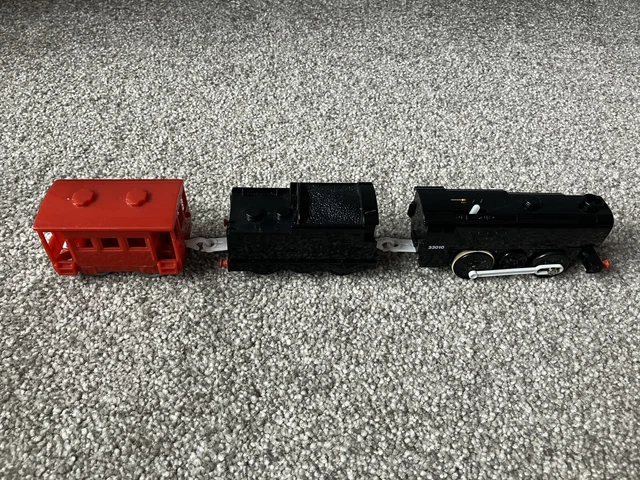 TOMY TRACKMASTER THOMAS the tank engine battery train NEVILLE Tender ...