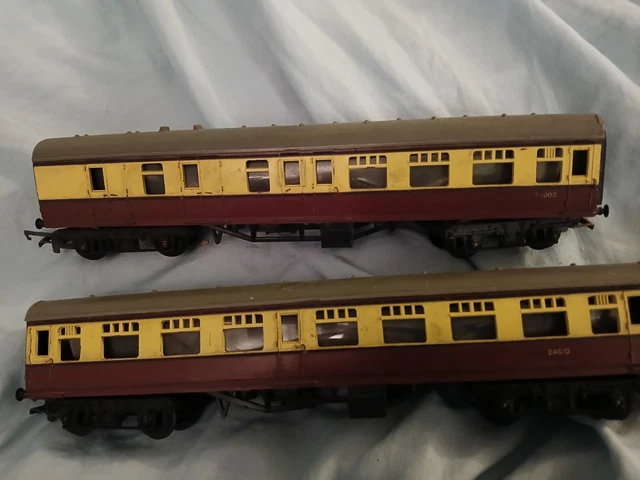 3 TRIANG/HORNBY train coaches from 1969s & a Signal box Hornby £12.92 ...