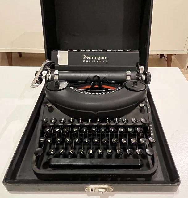 REMINGTON MODEL 7 Noiseless Typewriter. Made In Usa 1947. Spanish ...