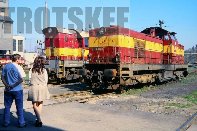 35MM SLIDE CSD Czechoslovakia Railways Diesel Loco 735 200 Brno 1996 £4 ...