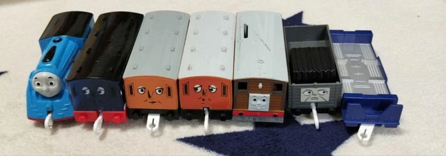 PLARAIL THOMAS THE Tank Engine Toby Streamlined Clear Annie Wagon Set ...