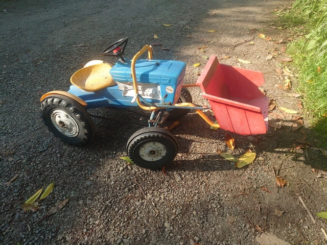 VINTAGE TRIANG TRI-ANG Farm Tractor Triang Ford Tractor Triang Ride On ...