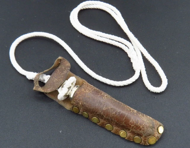 ANCIEN SIFFLET 2 tons LA HUTTE - Scoutisme EUR 6,00 - PicClick FR