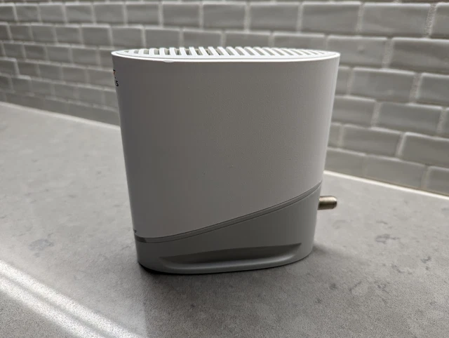 ARRIS - SURFBOARD S33 32 x 8 DOCSIS 3.1 Multi-Gig Cable Modem with 2.5 ...