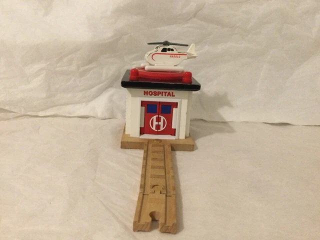 THOMAS & FRIENDS Wooden Railway Sodor Hospital for Brio engines and ...