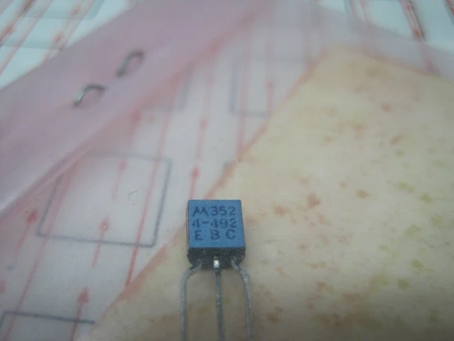 1PCS HP1854-0492 MPS3643 NPN SI. 40V 0.6A 625mW TO92 Agilent TRANSISTOR ...