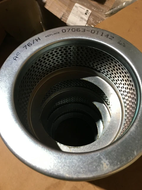 GENUINE KOMATSU HYDRAULIC Filter 07063-01142 Or 0706301142 £17.98 ...