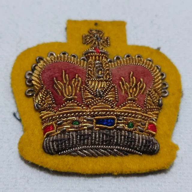 BRITISH ARMY OFFICER Rank Crown Patch Bullion on Yellow QEII Crown 45mm ...