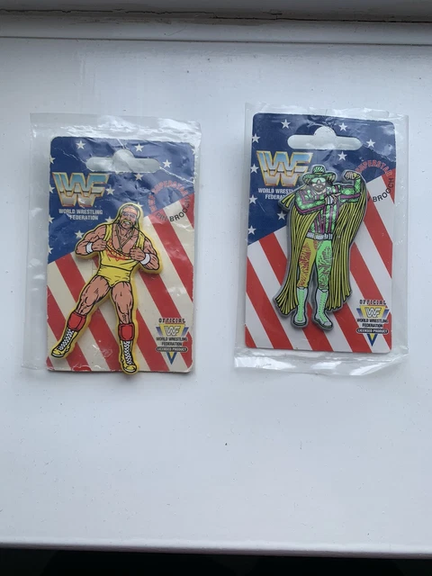 WWF OFFICIAL HULK hogan and macho man Randy savage pin badges £35.00 ...