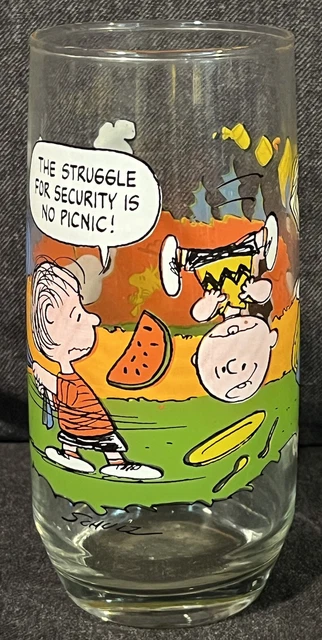 MCDONALDS CAMP SNOOPY Glass Charlie Brown Peanuts-STRUGGLE FOR SECURITY ...