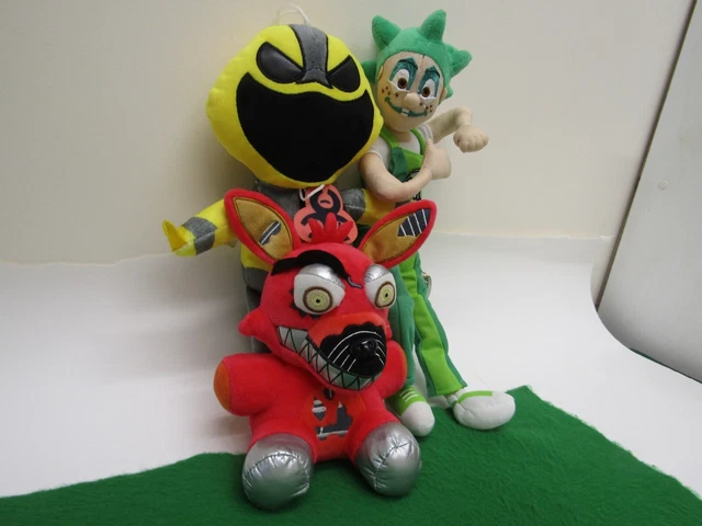 NIGHTMARE FOXY FIVE Nights At Freddy's PLUSH + Butlins Skyline Sprout ...