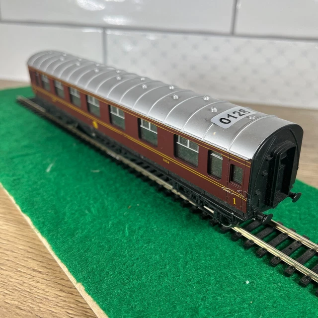 TRI-ANG HORNBY LMS Composite Coach - 00 Gauge - Model Railway - R474 ...