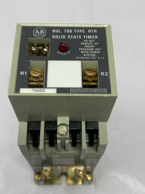 ALLEN-BRADLEY 700-RTR00N000A1 SOLID State Timer 110-120 VAC Series E NO ...