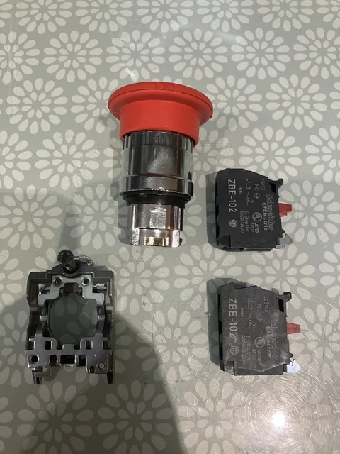 1X SCHNEIDER EMERGENCY Stop ZB4BS844 electrical E-stop Button New But ...