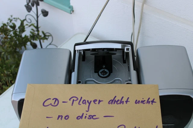 KOMPAKT-STEREOANLAGE GRUNDIG CDM 700 CD-Player ohne Funktion ...