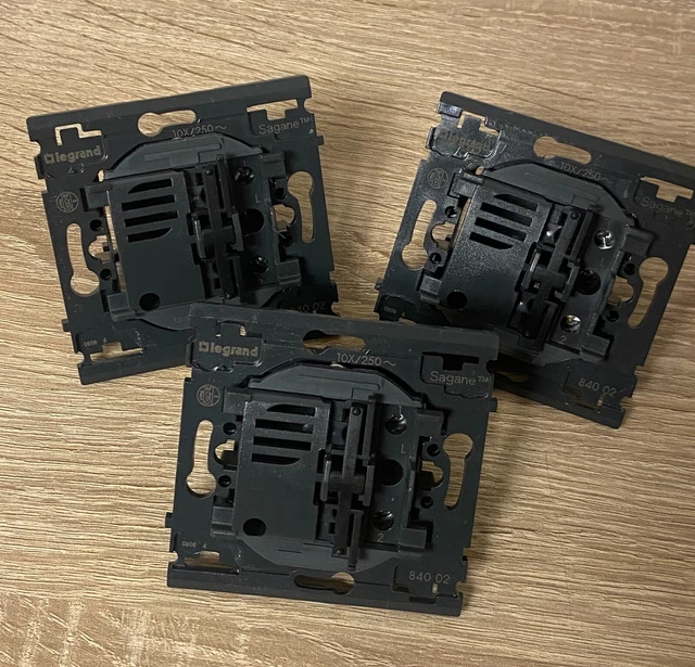 LEGRAND SAGANE - Lot x3 Interrupteur va et vient - 840 02 EUR 14,00 ...