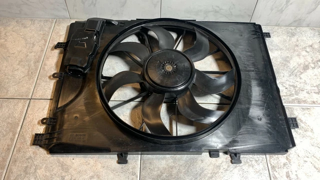 ORIGINAL MERCEDES BENZ W246 W176 Refroidissement Moteur Radiateur ...