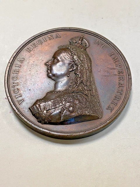 GREAT BRITAIN, 1887 Victoria jubilee 77 mm Bronze Medal, No Box ...