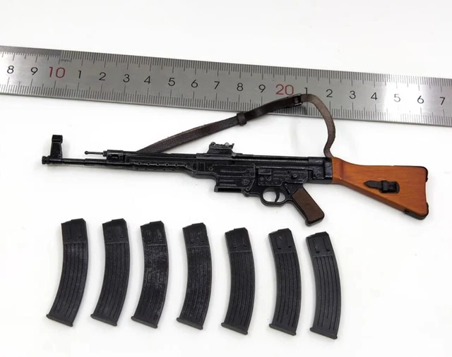 UD9028 1/6TH STG44 Gun Model(plastic) for 12'' WIKING DIVISION NCO ...