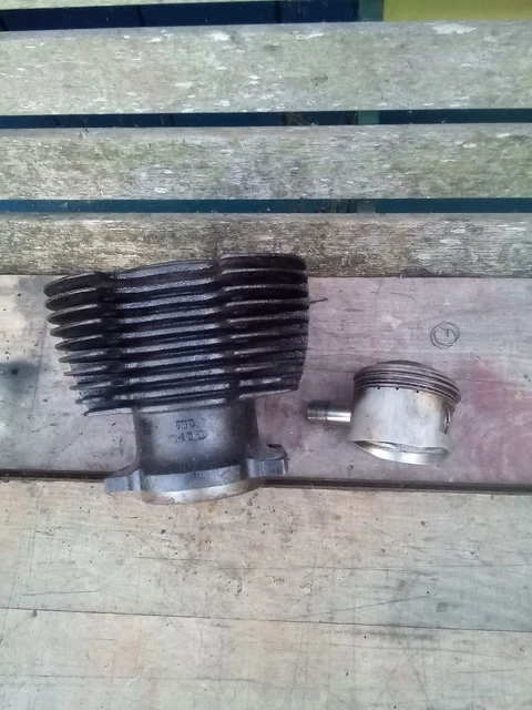 BSA B31 BIG Fin BIG BORE Cylinder Barrel and piston 400cc £135.88 ...
