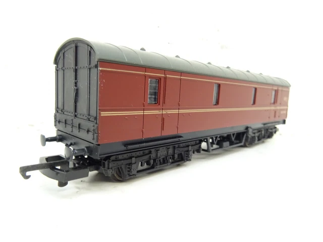 OO GAUGE LIMA Br Bogie Parcel Van M37776 (Lovely Item) Boxed £20.38 ...
