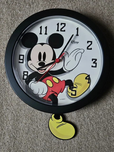 VINTAGE WALT DISNEY Mickey Mouse Wall Clock With Pendulum Moving Leg ...