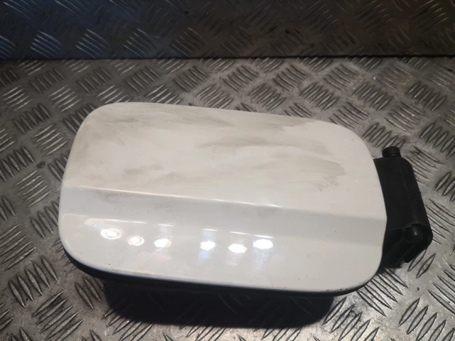 MERCEDES-BENZ C W204 Essence Réservoir Clapet Bouchon Blanc 2047500103 ...