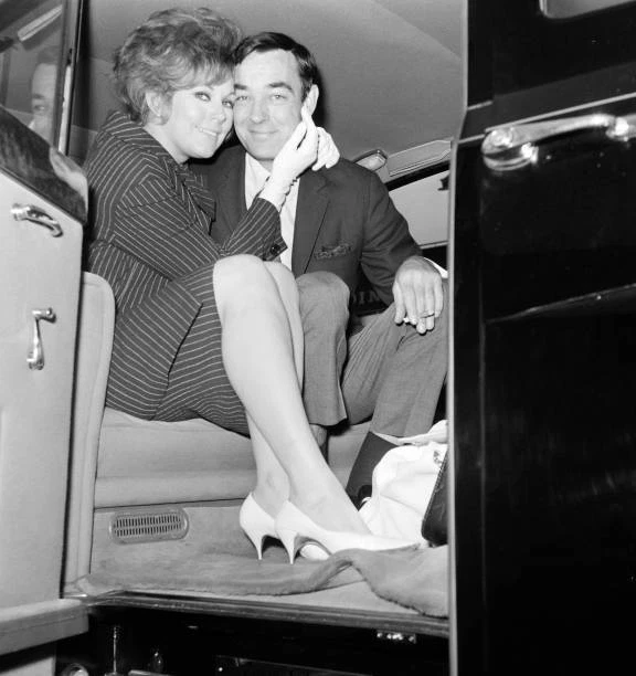 ACTRESS KIM NOVAK husband Richard Johnson LAP 3rd June 1965 Old Photo 1 ...