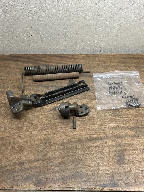 VINTAGE SINGER TREADLE Sewing Machine Spring Attachments lot ~ Parts ...