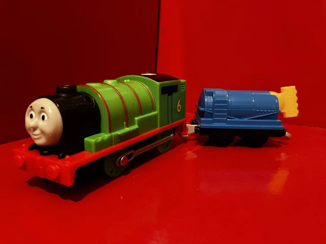 REAL STEAM PERCY & Tanker Trackmaster Motorized Battery Train Thomas ...