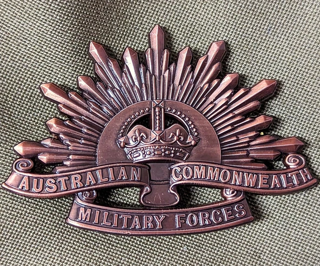 RISING SUN HAT badge for uniform Australian army 3rd type WW1 WW2 brown ... RISING SUN HAT badge for uniform Australian army 3rd type WW1 WW2 brown ...