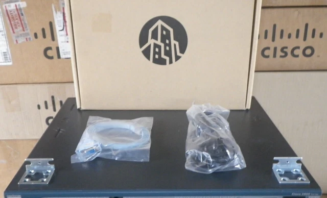 CISCO 2801 TERMINAL Accès Serveur 12.4 HWIC-16A CAB-HD8-ASYNC 2511 1-YR ...