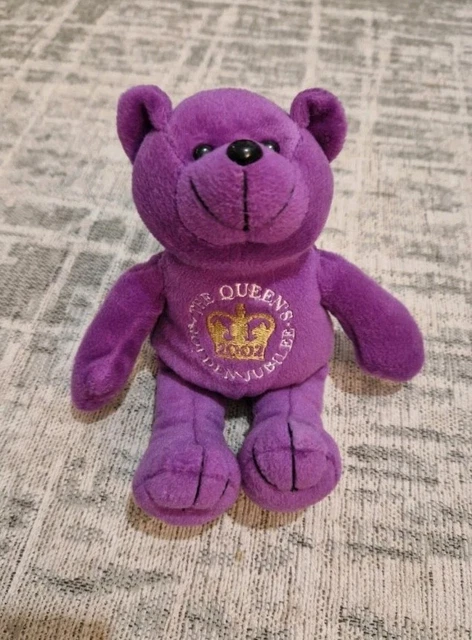 VINTAGE COLLECTABLES THE Quee's Golden Jubilee Teddy Bear 2002 £6.00 ...