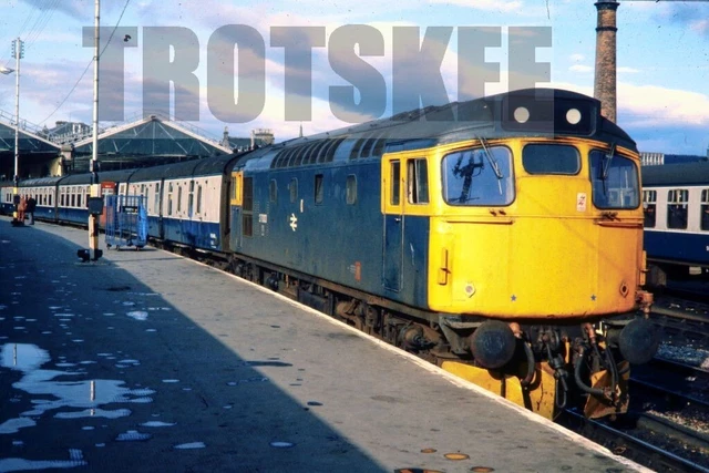 35MM SLIDE BR British Rail Diesel Loco Class 27 27003 Inverness 1981 ...