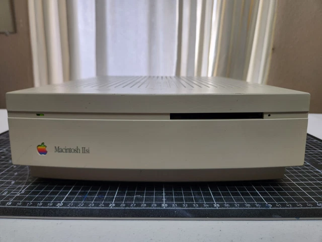 VINTAGE APPLE MACINTOSH IIsi M0360 Computer | System Only | Powers On ...