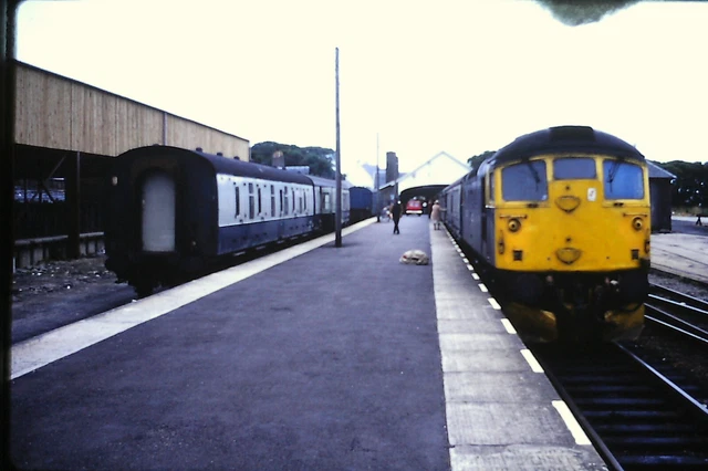ORIGINAL~35MM COL/SLIDE~CLASS 26 26036 at Thurso 6/8/1981 +Copyright £2 ...