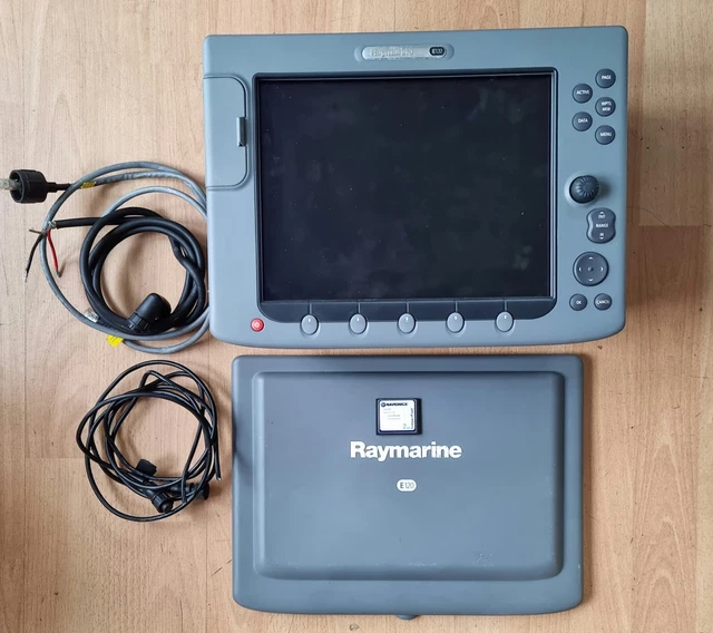 RAYMARINE E120 COLOUR 12" chartplotter/radar display with UK chart & cables EUR 573,27 - PicClick FR