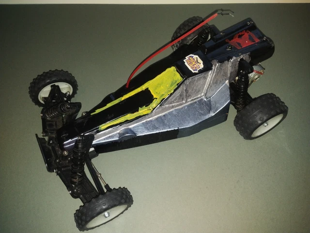 TRAXXAS BANDIT VINTAGE RC Buggy Very Rare Model 90's box and manual. £ ...