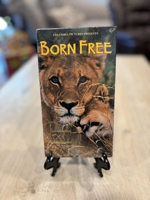 BORN FREE (VHS 1984) Virginia McKenna, Bill Travers, Orphaned Lion Cub ...